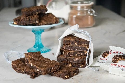 Chocolate Goo Goo Chip Cookie Bars - Goo Goo Cluster