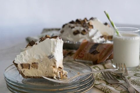 Goo Goo Peanut Butter Pie - Goo Goo Cluster